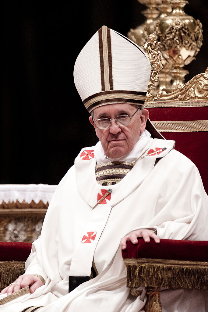 La Chiesa dopo papa Francesco: chi sono Matteo Zuppi e Pietro Parolin ...